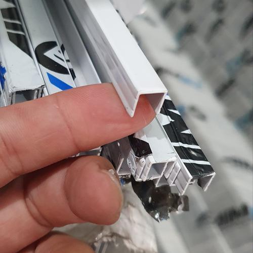 Jual U 3/8 Aluminium U9mm u channel tali air kaca 5mm - PUTIH COATING ...