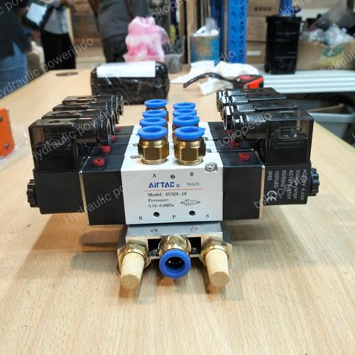 Jual SOLENOID VALVE AIRTAC 4V320-10 1 SET 4 UNIT VALVE DAN MANIFOLD 4 SUSUN - 220 vac - Jakarta ...