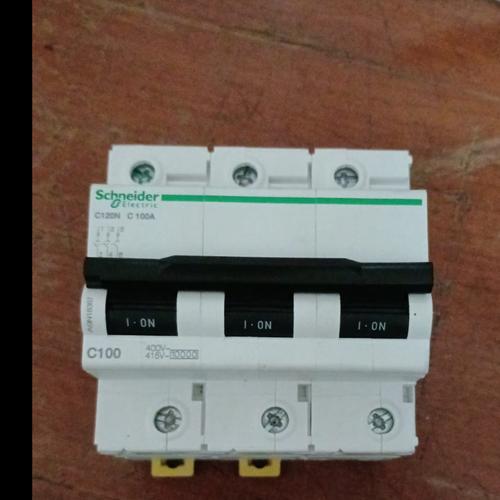 Jual MCB 3P 3 Phase 100A 100 Ampere IC120N Schneider Ori - Jakarta ...
