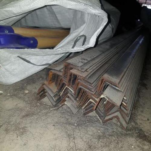 Jual Besi Siku Hitam 4x4 Panjang 6meter Tebal 1.8mm/ Siku Besi Rak 6 ...