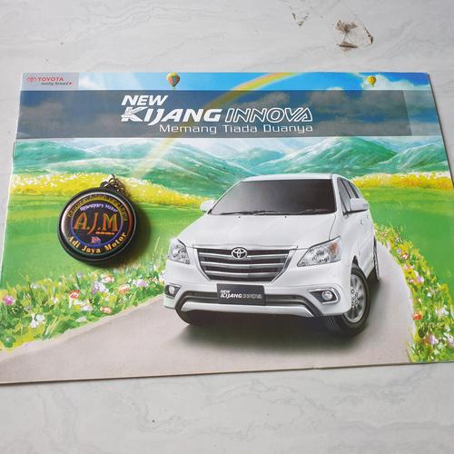 Jual Brosur Poster Toyota New Kijang innova Original - Kab. Tegal - Adi ...