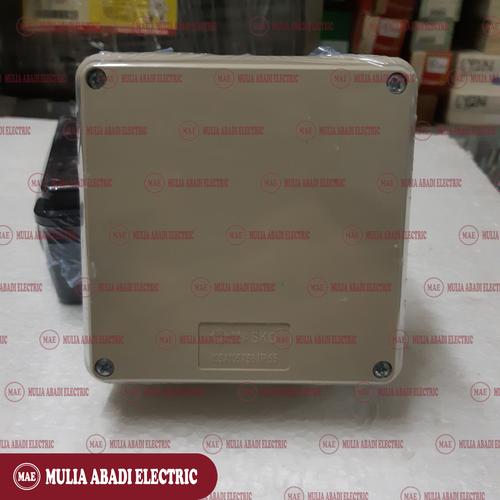 Jual Junction Box/Duradus Masko 105x105x58 mm Putih Cream Hitam - Putih ...