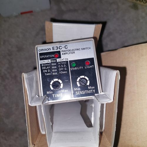 Jual OMRON E3C-C PHOTOELECTRIC SWITCH AMPLIFIER 100-240VAC - Jakarta ...