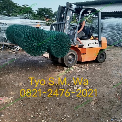 Jual Pagar kawat harmonika PVC T 2 meter tebal 3 mm kotak 5 cm per roll ...