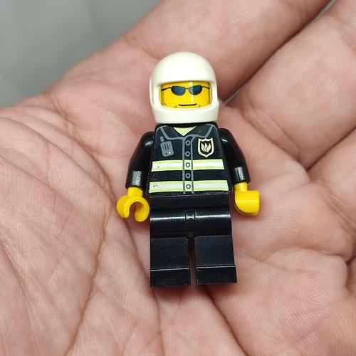 Jual Mini Figure Legoo City Fireman Fire Fighter Original Brick ...