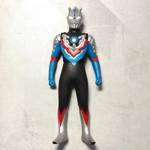 Jual UHS ULTRAMAN ORB HURRICANE SLASH FORM SPARK DOLL FIGURE 14 CM ...