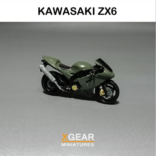 Jual miniatur motor 1/64 KAWASAKI ZX6 untuk diorama hotwheels/minigt ...