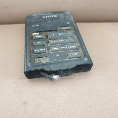 Jual Remote wireless IR Head Unit Sony RM-X9 .Kondisi bekas - Kota ...