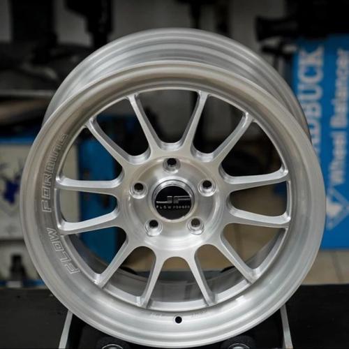 Jual velg racing mobil BUZZ FLOW FORMING velg ring 17 Innova Zenix ...