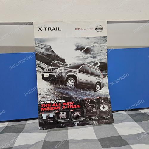 Jual brosur katalog mobil nissan xtrail 2010 flyer - Kota Surabaya ...