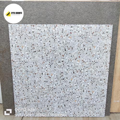 Jual keramik lantai 50x50.patios grey/kia - Kab. Bogor - Shifa granit ...