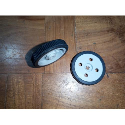 Jual Roda Kecil MRT3 Huna My Robot Time Small Wheel Spare Part - Kota ...