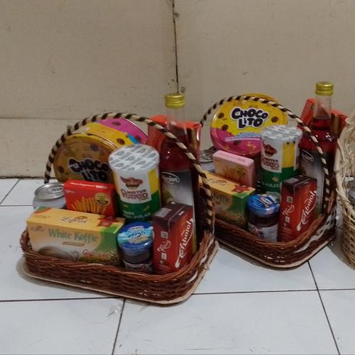 Jual parcel lebaran simpel/parcel lebaran ukuran sedang/parcel lebaran ...