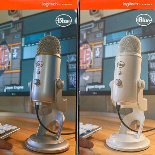 Jual Logitech for Creators Blue Yeti USB Microphone - Blackout ...