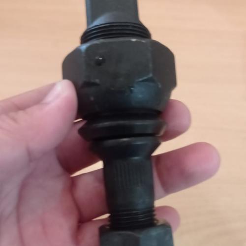 Jual BOLT RODA CANTER 125PS BELAKANG KIRI MK501079 / KANAN MK501080 ...