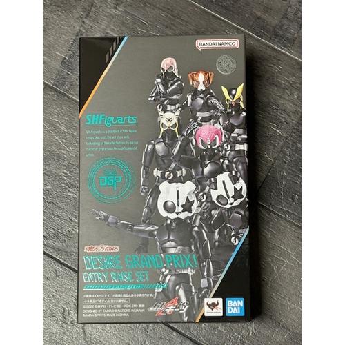 Jual SHF / S.H.Figuarts Kamen Rider Geats - Desire Grand Prix Entry set ...