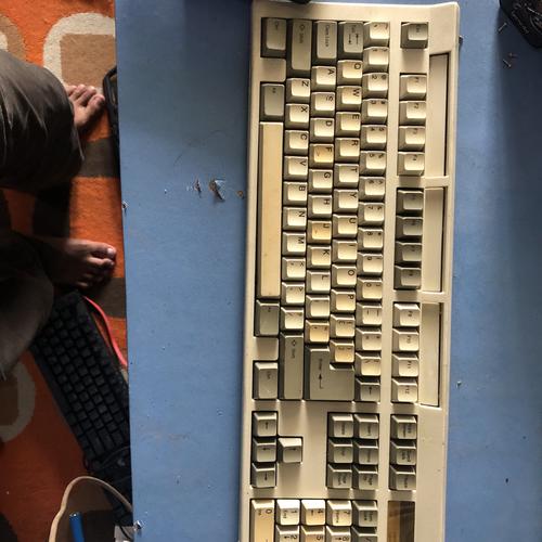 Jual Keyboard jadul tahun 80/90 an mechanical switch kpt - Kab. Gresik ...