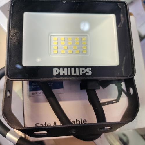 Jual FLOOD LIGHT PHILIPS LED BVP150 BVP 10 WATT LAMPU SOROT Putih - Putih - Jakarta Pusat - Toko ...