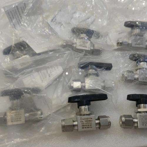 Jual Ball valve 1/4 od x 1/4 od SS-42GS4 swagelok gagang hitam ...
