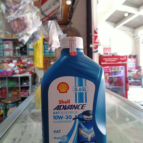 Jual Oli Mesin Matic Shell Advance AX7 Matic 10w30 650ml - Kota ...