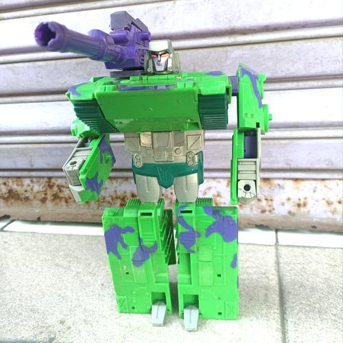 Jual transformer Megatron hasbro 1992 takara - Kota Surabaya - AXIS ...