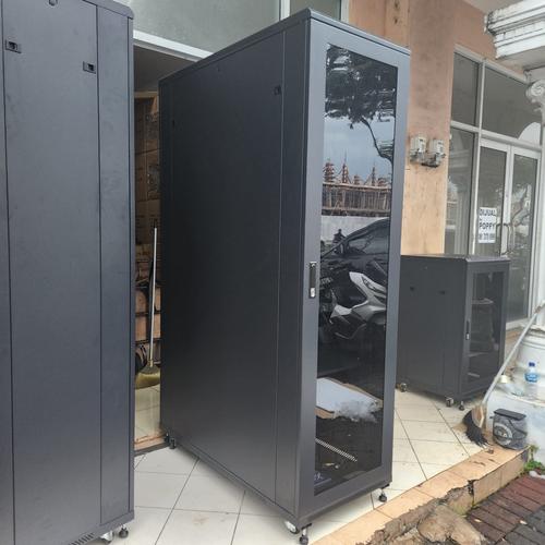Jual rack server 42U / closed rack 42U depth 600mm 900mm dan 1200mm ...