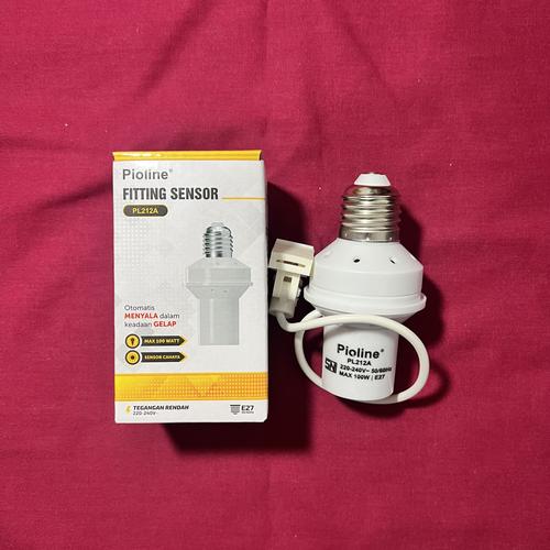 Jual Fitting Sensor Cahaya E27 / Lampu Sensor Otomatis E27 - Kota ...