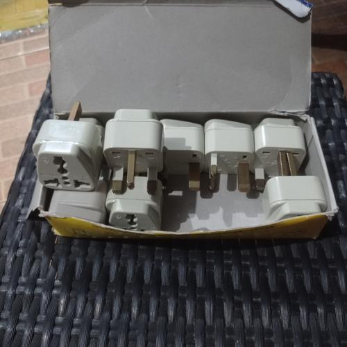 Jual Steker Wonpro WA7 Adaptor Universal Colokan Kaki 3 Staker Stop ...