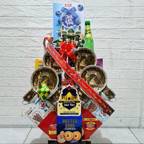 Jual PARCEL LEBARAN TEA SET TERBARU SNACKS PREMIUM /HAMPERS KADO ...