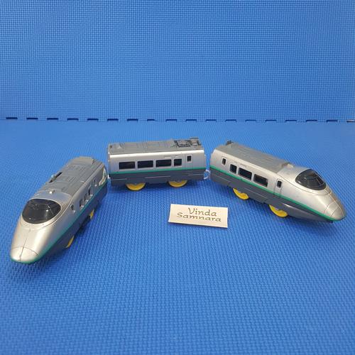 Jual Takara Tomy Plarail S-06 Shinkansen E3 Series 400 Tsubasa S06 - Kab. Jembrana - vinda ...