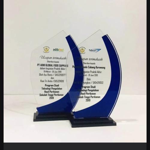 Jual Plakat Akrilik | Plakat Custom | Plakat Penghargaan | Plakat KKN ...
