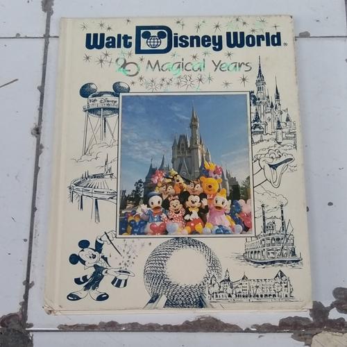 Jual Walt Disney World : 20 Magical Years : Walt Disney - Kota Surabaya ...