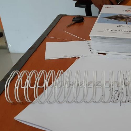 Jual Kawat Spiral Jilid 5/8 F4 Pitch 2:1 26 Lubang Topas Wire Ring ...
