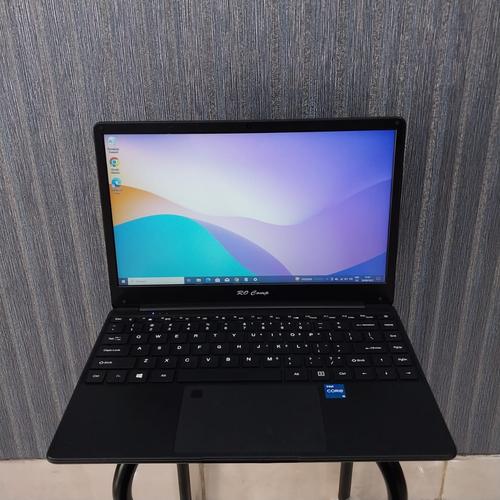 Jual Laptop seri keluaran terbaru, ringan, slim, spek sudah mumpuni ...