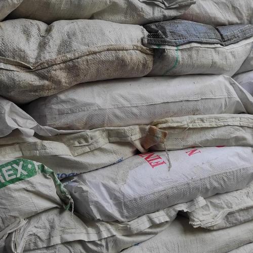 Jual KARUNG BEKAS UKURAN 25KG BUAT ISI SAMPAH , PUING , LUMPUR GOT. DLL ...