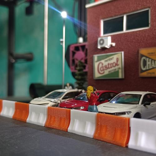 Jual Traffic Barrier Miniatur Diorama Skala - Orange, Skala 32 - Kota ...