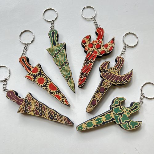 Jual 1 kodi (isi 20pcs) Gantungan kunci batik keris souvenir oleh-oleh khas malioboro jogja ...