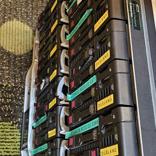 Jual SERVER BLADE HP SYSTEM C 7000 ENCLUSER. HP PROLIANT BL 460C GEN 10 ...