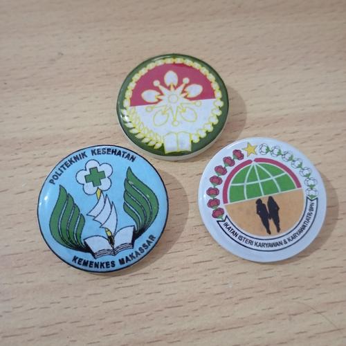 Jual (Custom) Pin Bulat Diameter 3cm Untuk Kampus, Komunitas, Persatuan ...