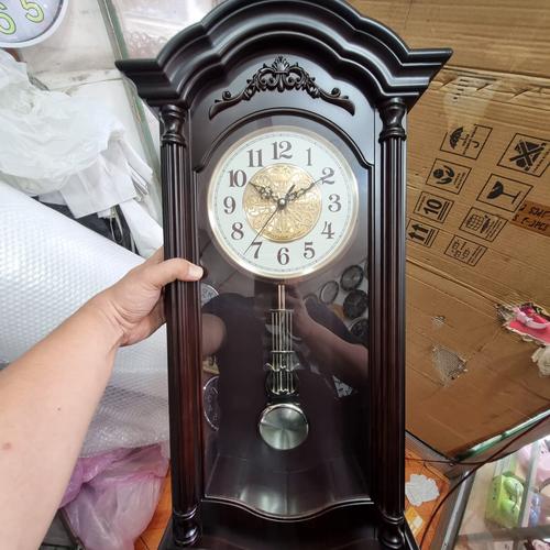 Jual jam dinding kuno klasik motif kayu musik dan bandulan - Kota ...
