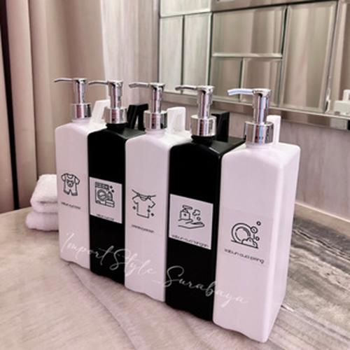 Jual botol sabun aesthetic JERIGEN PUMP 1L KOTAK HITAM / PUTIH LABEL ...