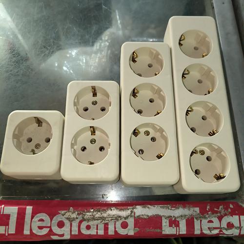 Jual stopkontak uticon 1 2 3 4 lobang stop kontak outbow lubang - 1 ...