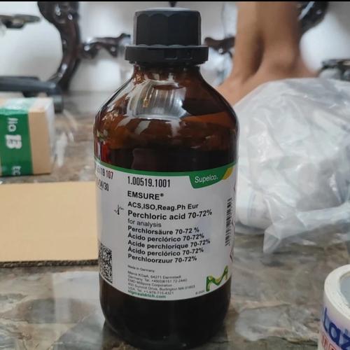 Jual Asam perklorik 70-72% / perchloric acid / HClO4 brand MERCK 1L ...