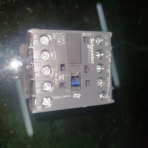 Jual SCHNEIDER CONTAKTOR CA4KN 22BW3 10A 2NO-2NC 24VDC - Jakarta Pusat ...