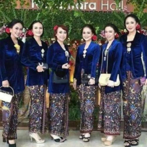 Jual Kebaya KUTUBARU Beludru Bludru Kualitas Sultan Harga Rakyat ...