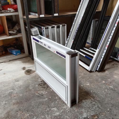 Jual Boven Ventilasi 40x60 Aluminium Kaca Zig Zag Kawat Luar - Putih ...