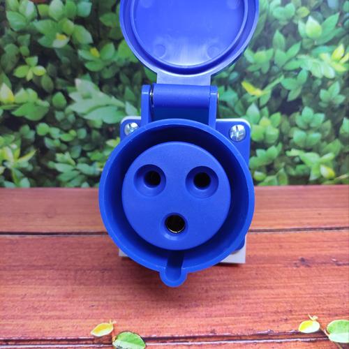 Jual Industrial Surface Socket Mounting 3 Pole 32 A CEE 123 3Pin Stop Kontak Genset 3Pole 3 Pin ...