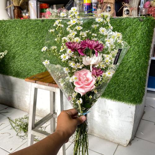 Jual bunga segar / fresh / asli mawar 1 tangkai mix ukuran kecil - Kota ...