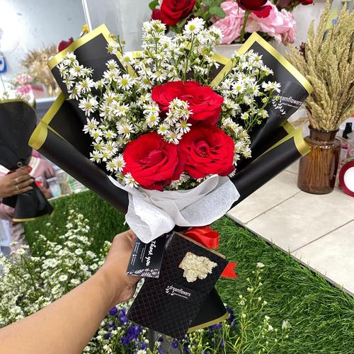 Jual bunga mawar fresh / asli / segar ukuran kecil 3 tangkai - mawar ...