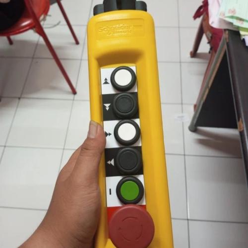 Jual Push Button Pendant Hoist Crane SCHNEIDER 4 Tombol Arah ...